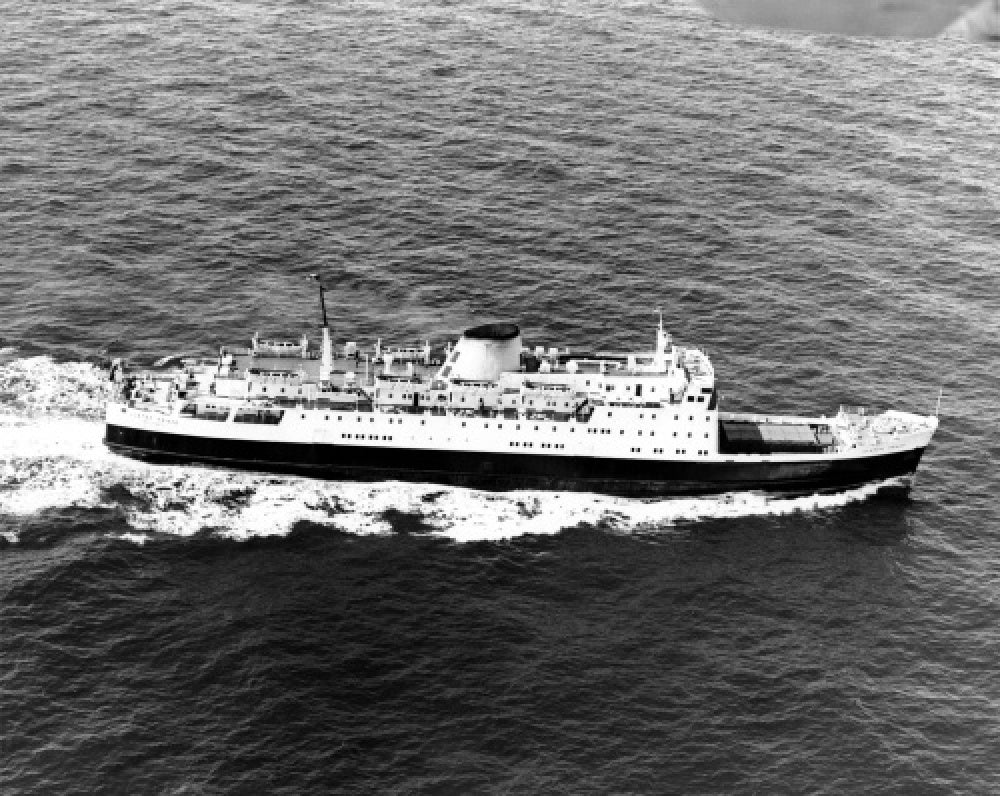 ULSTER PRINCE at sea – prints-poheritage