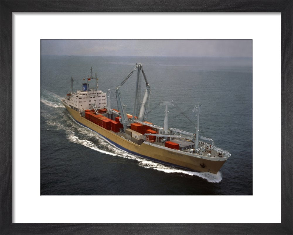 STRATHEDEN at sea – P&O Heritage Prints